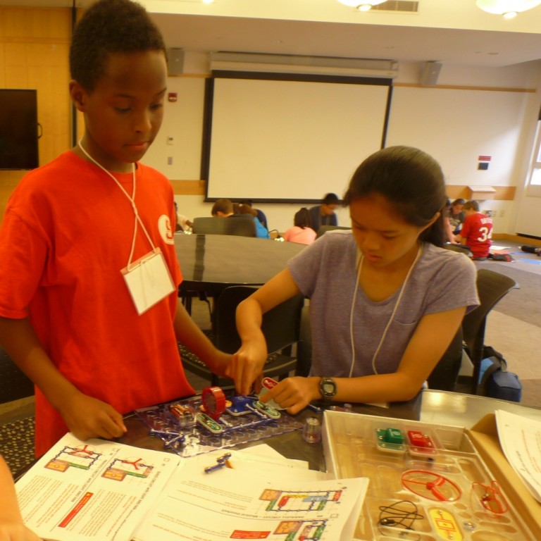 Snap Circuits – Center for STEM Education